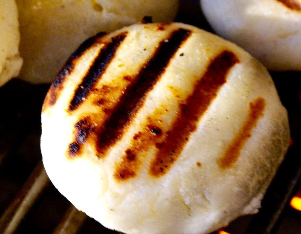 La arepa: un alimento milenario en Colombia - Hablea : Hablea